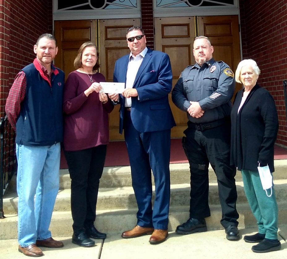 South Williamsport Police receive donation from Messiah Lutheran Church ...